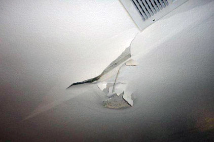 Why Do I Sweat Even In Air Conditioning | Smart AC Solutions