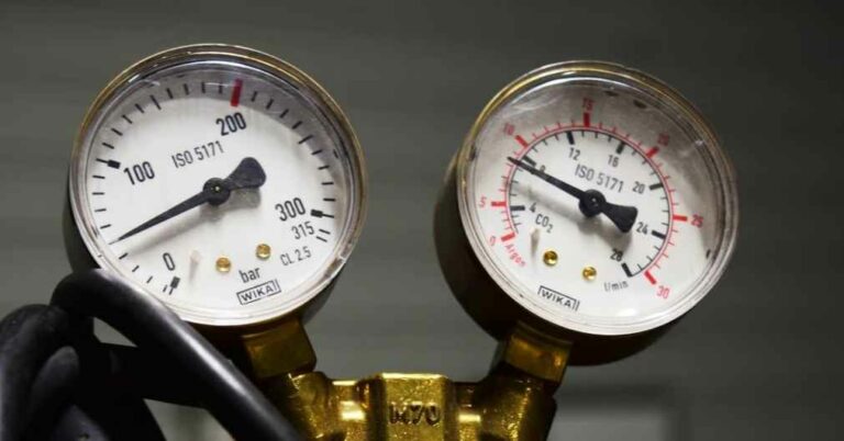 Car Turns Off When Ac Is On [Quick Fixes]