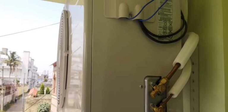 AC Making Hissing Noise And Not Cooling | What To Do?